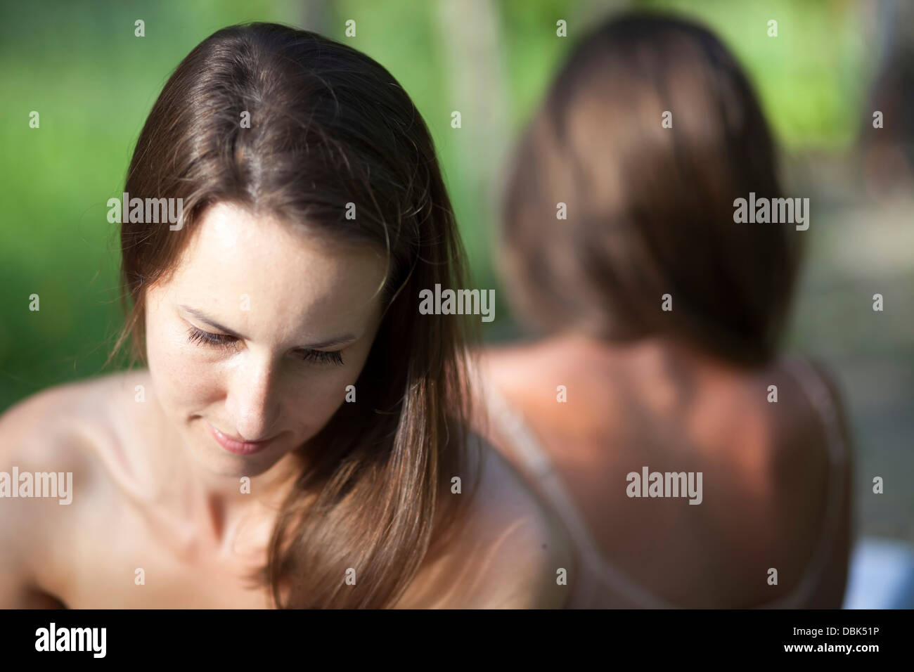 Back cleavage hi-res stock photography and images - Alamy