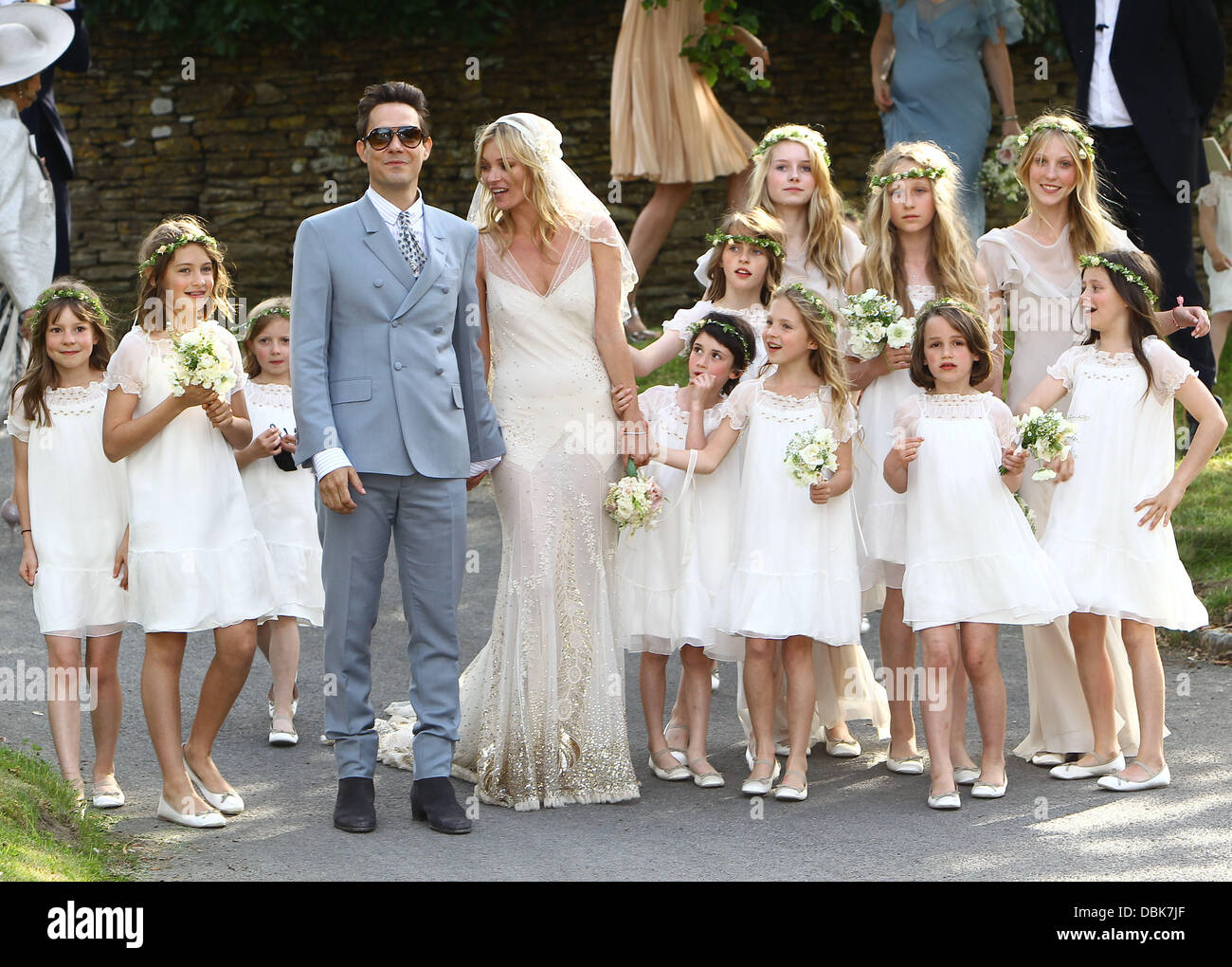 Kate Moss and Jamie Hince Kate Moss Wedding Day in the Cotswolds ...