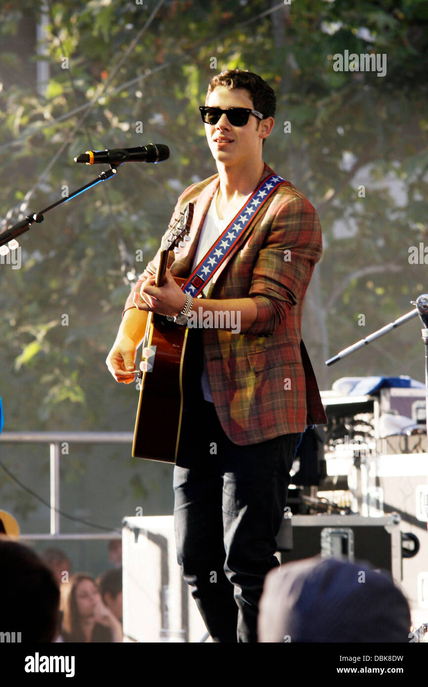 Nick Jonas Performs an acoustic set at a concert sponsored by Microsoft ...