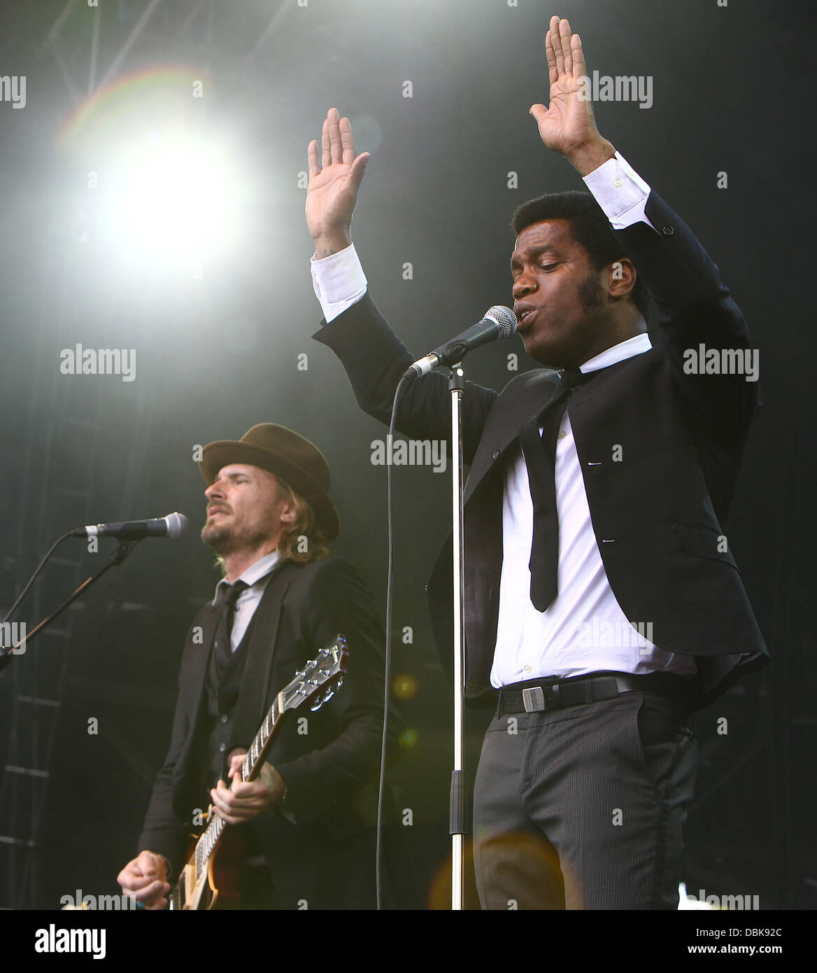 Nalle Colt and Ty Taylor of Vintage Trouble The Cornbury Music Festival ...