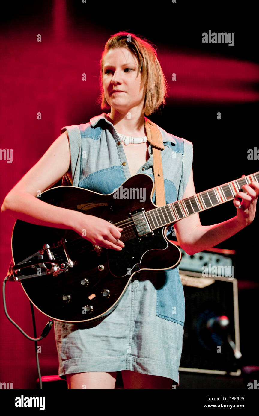Smoke Fairies playing at the Roundhouse in London for the iTunes ...