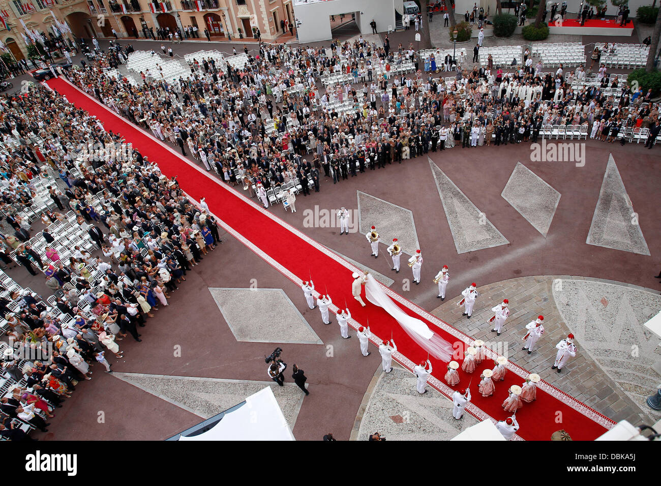 Prince Albert II of Monaco and Princess Charlene of Monaco Religious ...
