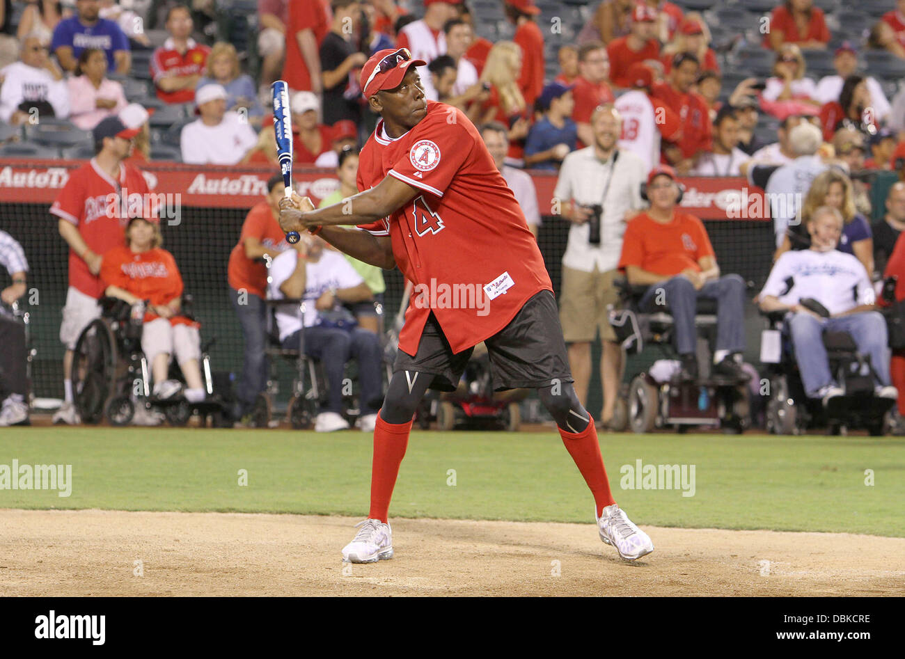 Al Joyner Steve Garvey's Celebrity Softball Game for ALS Research held ...
