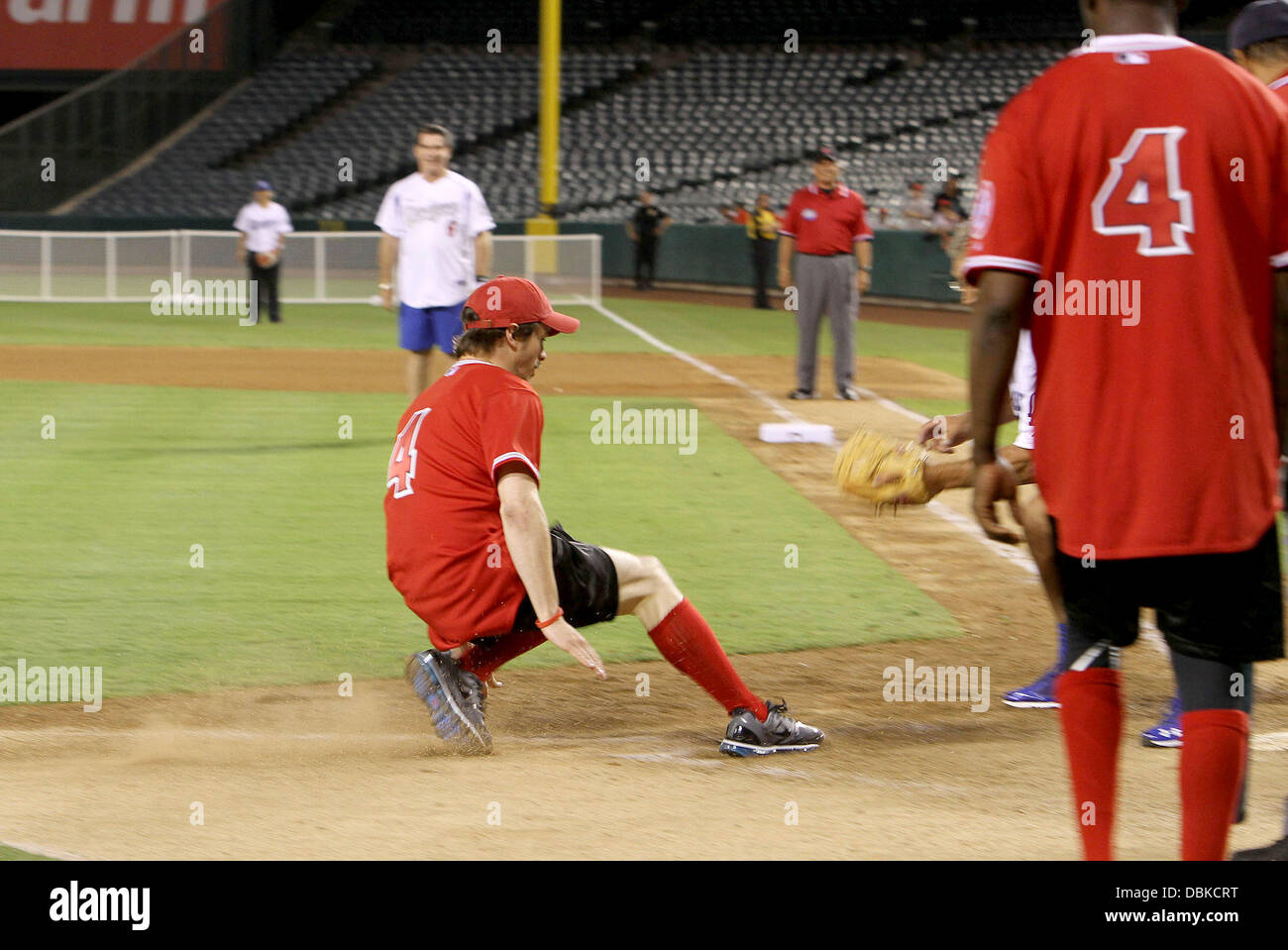 Jason Ritter Steve Garvey's Celebrity Softball Game for ALS Research ...