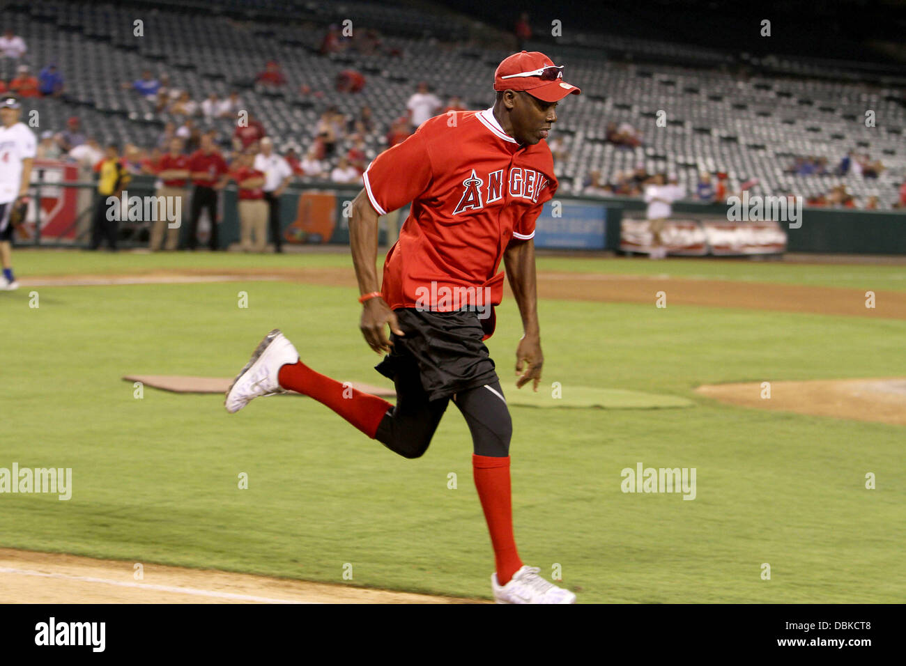 Al Joyner Steve Garvey's Celebrity Softball Game for ALS Research held ...