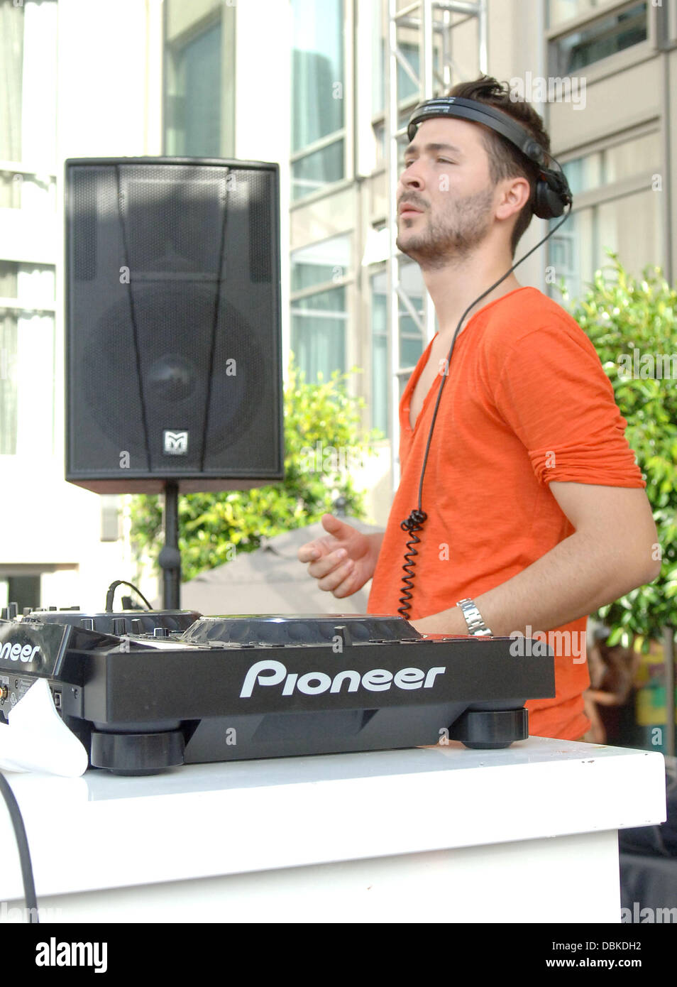 Edward Maya, performing at The Hard Rock Hotel on Independence Day San ...