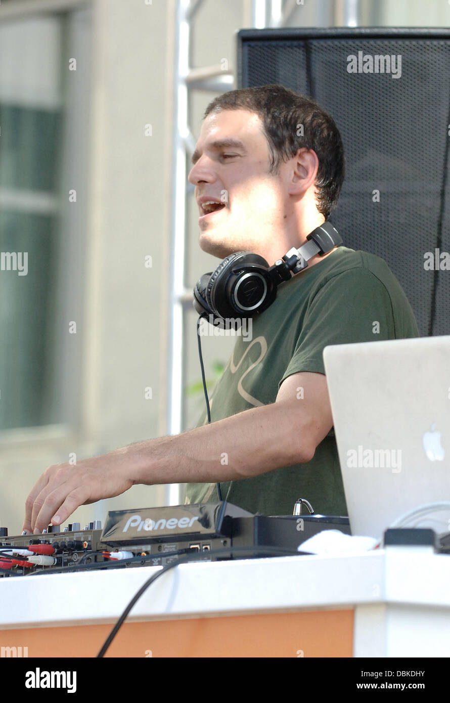 Gabriel & Dresden aka Dave Dresden, performing at The Hard Rock Hotel ...