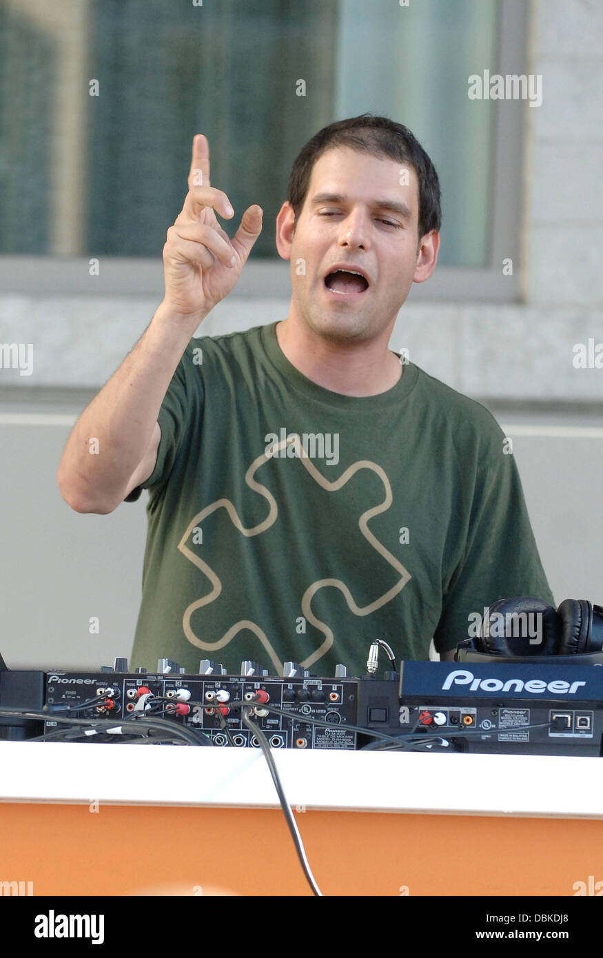 Gabriel & Dresden aka Dave Dresden, performing at The Hard Rock Hotel ...