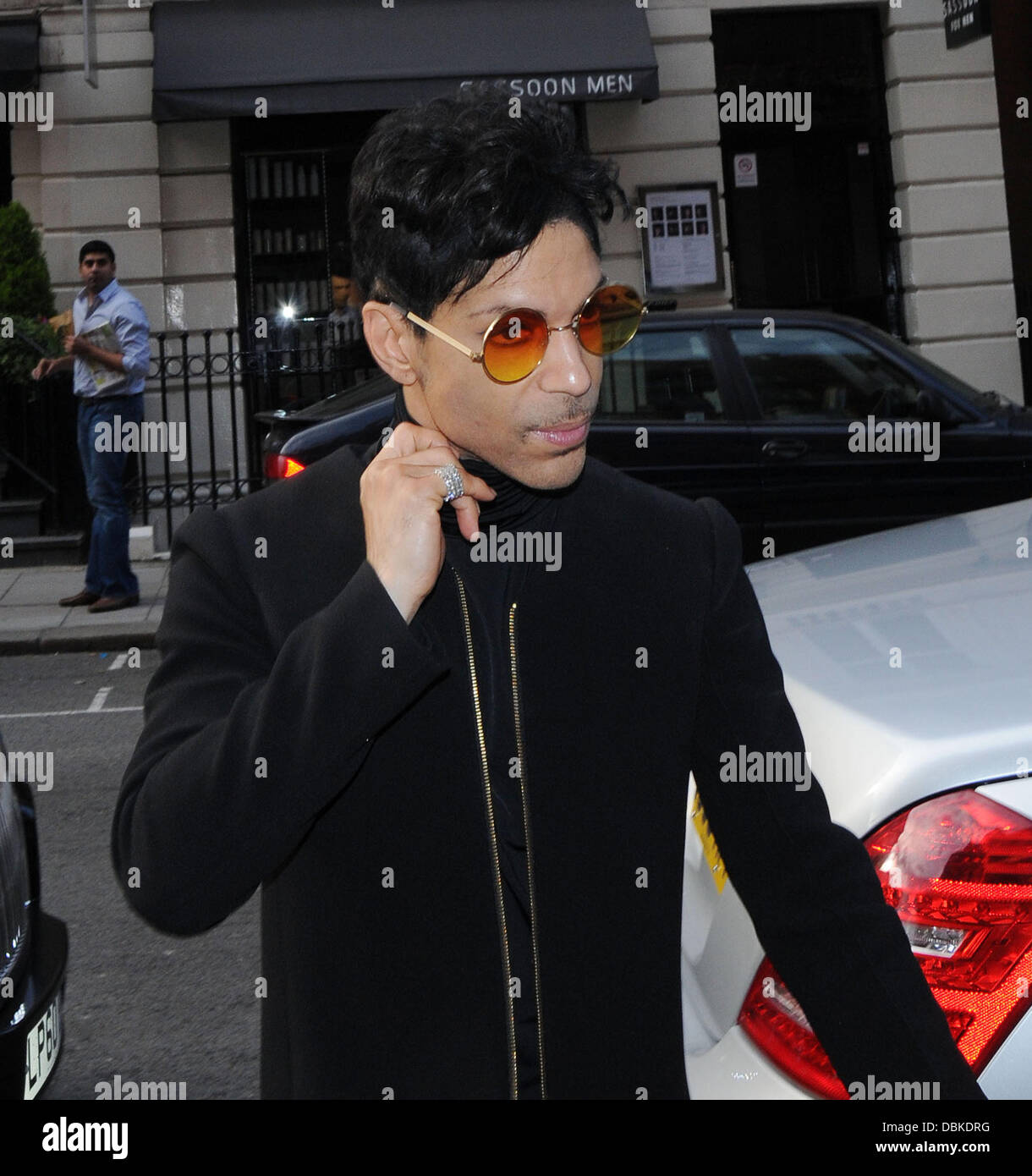 Prince arrives back at his London Hotel Lodon, England - 04.07.11 ...