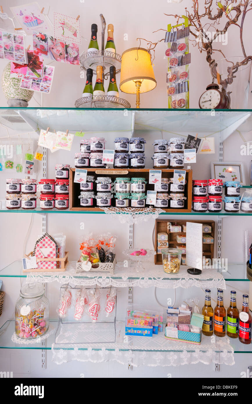 Inside candy store hi-res stock photography and images - Alamy