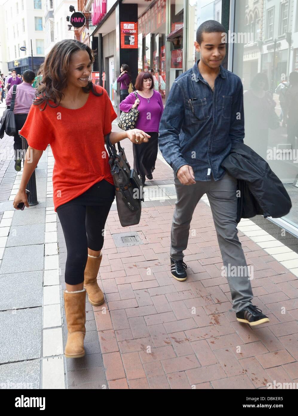 Samantha Mumba spotted wearing her engagement ring (recently engaged to ...