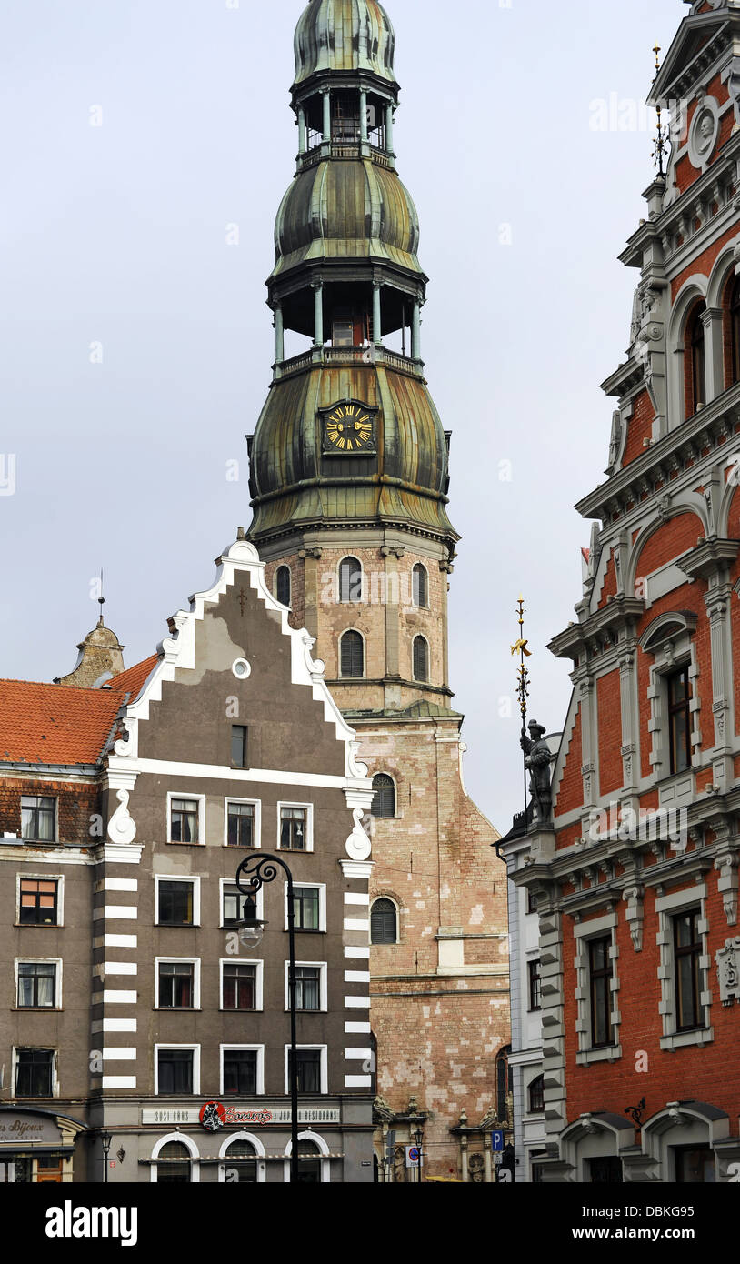 17th century rebuilt hi-res stock photography and images - Alamy