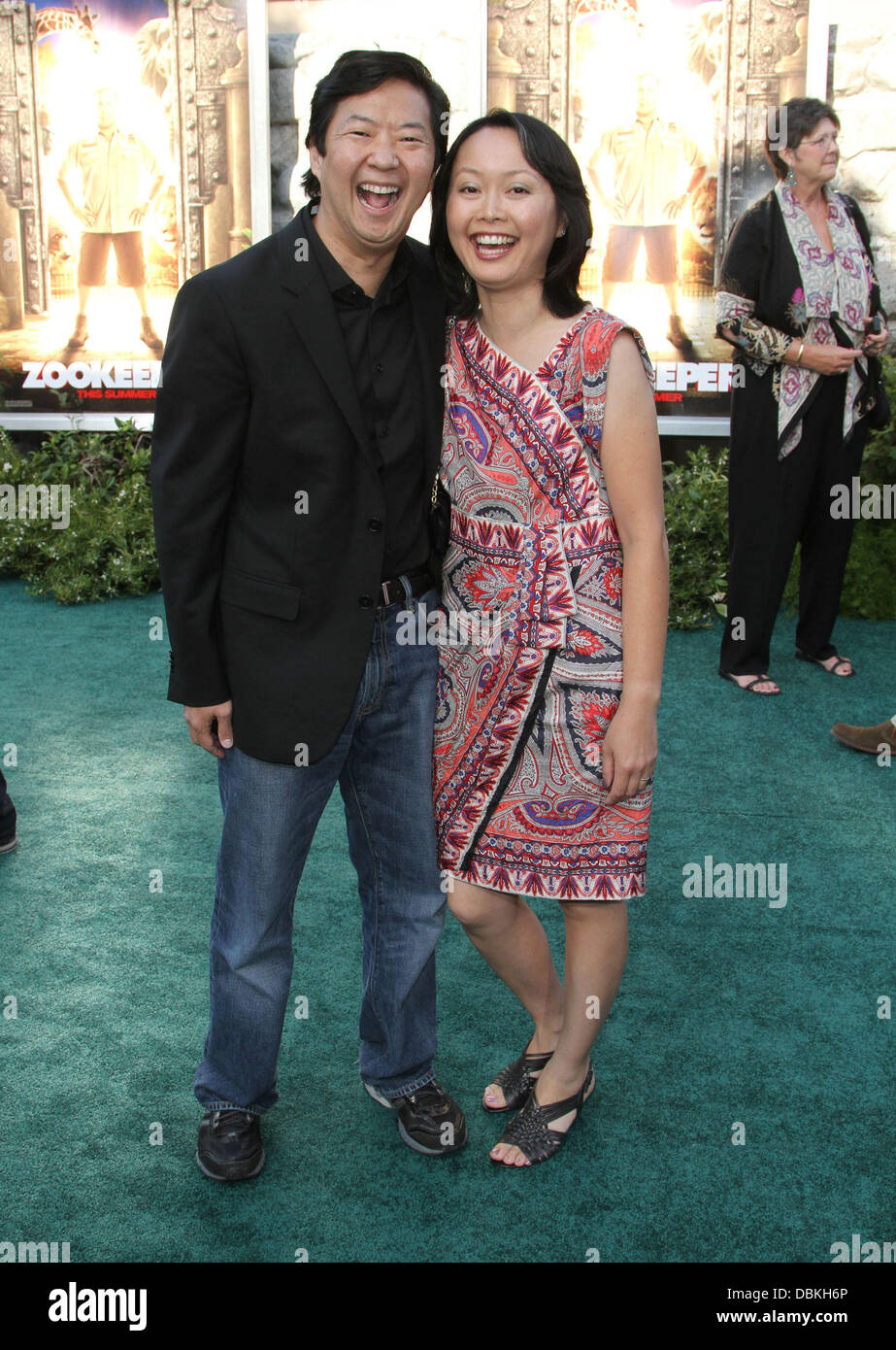 Ken jeong wife tran ho hi-res stock photography and images - Alamy