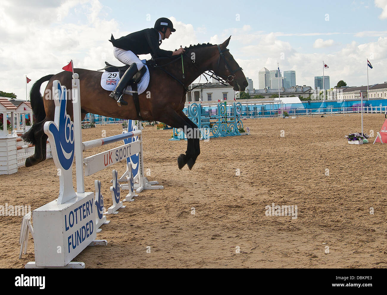 Modern pentathlon hi-res stock photography and images - Alamy