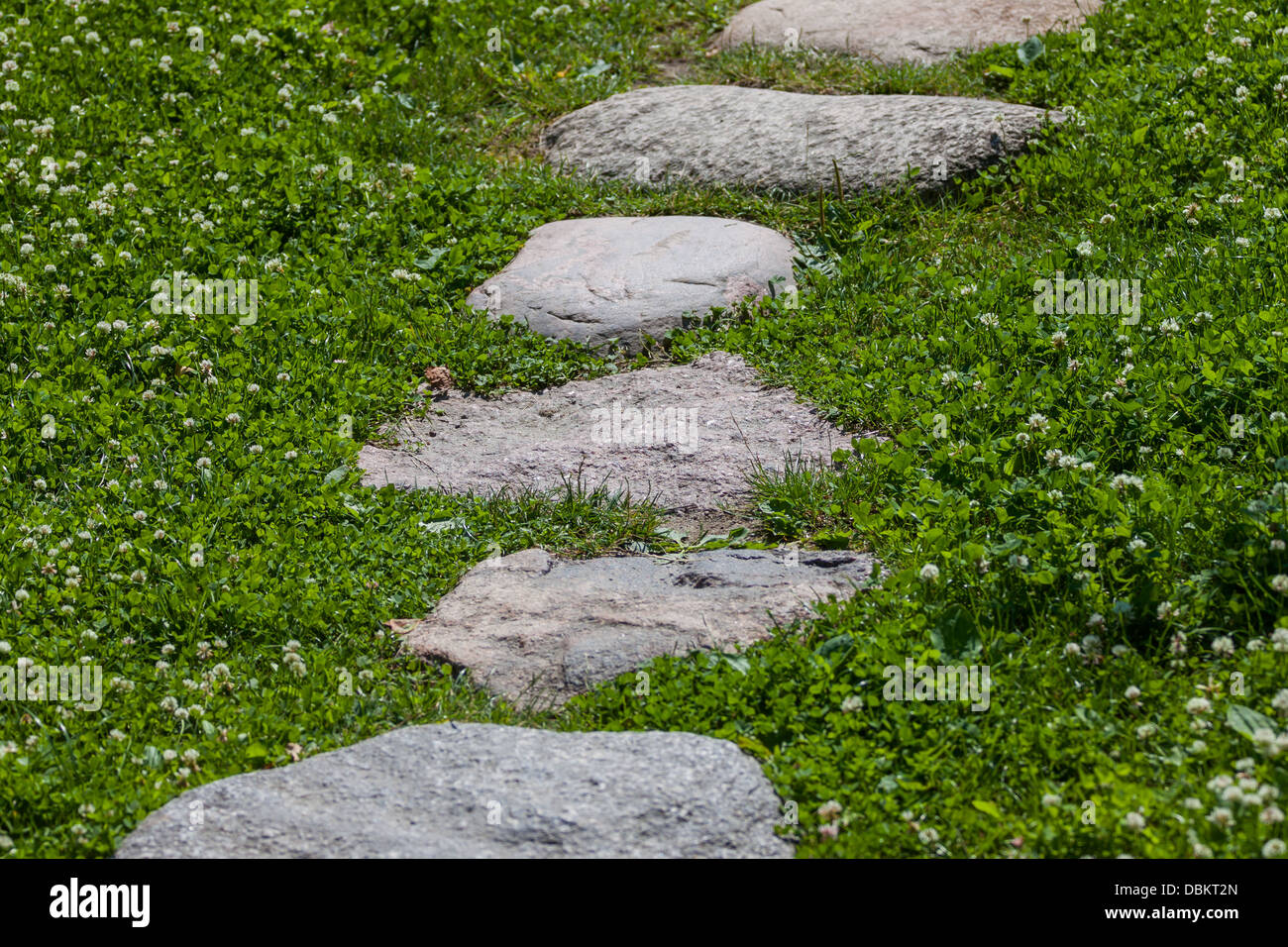 Cobble stone pathway hi-res stock photography and images - Alamy