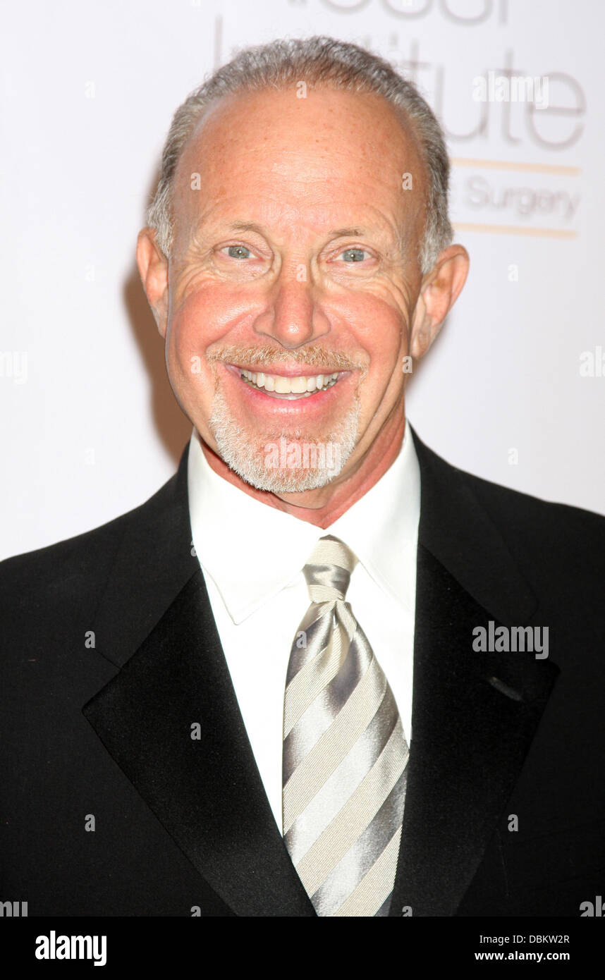 Laurence Belcher's Instagram, Twitter & Facebook on IDCrawl