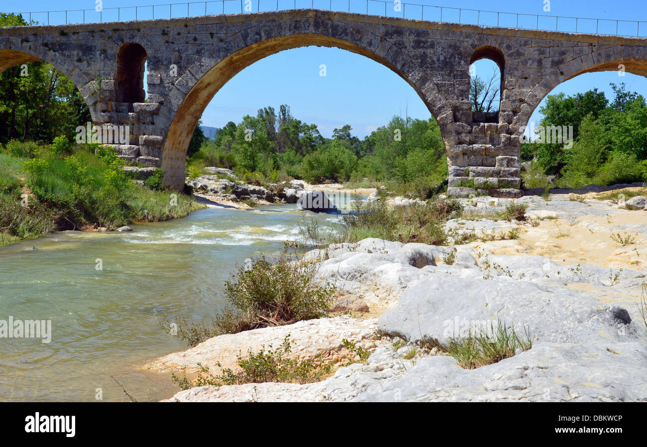 Pont Julien (Julian Bridge) a Roman stone arch bridge over the Calavon ...