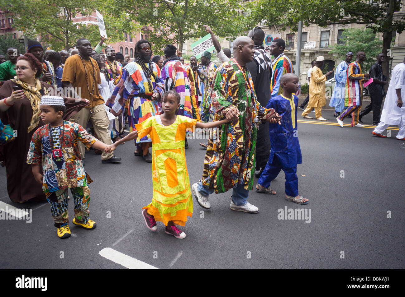 Senegalese immigrants participate in a parade in Harlem in New York ...
