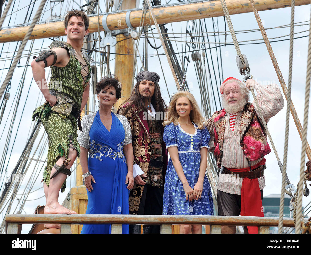 Daniel Boys, Maureen Nolan, Ben Richards, Katie Ray and Les Dennis The ...