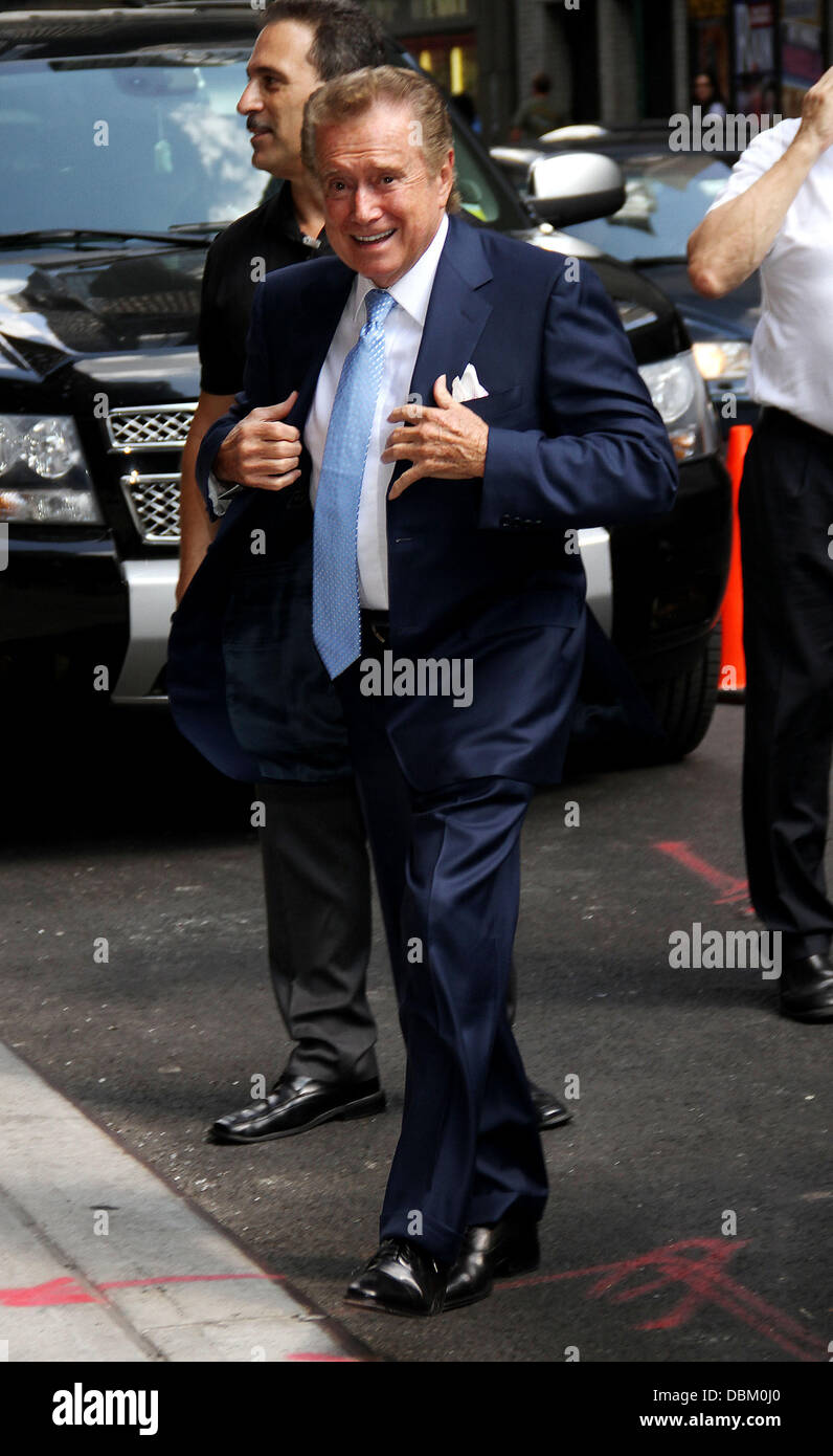 Regis Philbin, arrives for the 'The Late Show with David Letterman' at ...