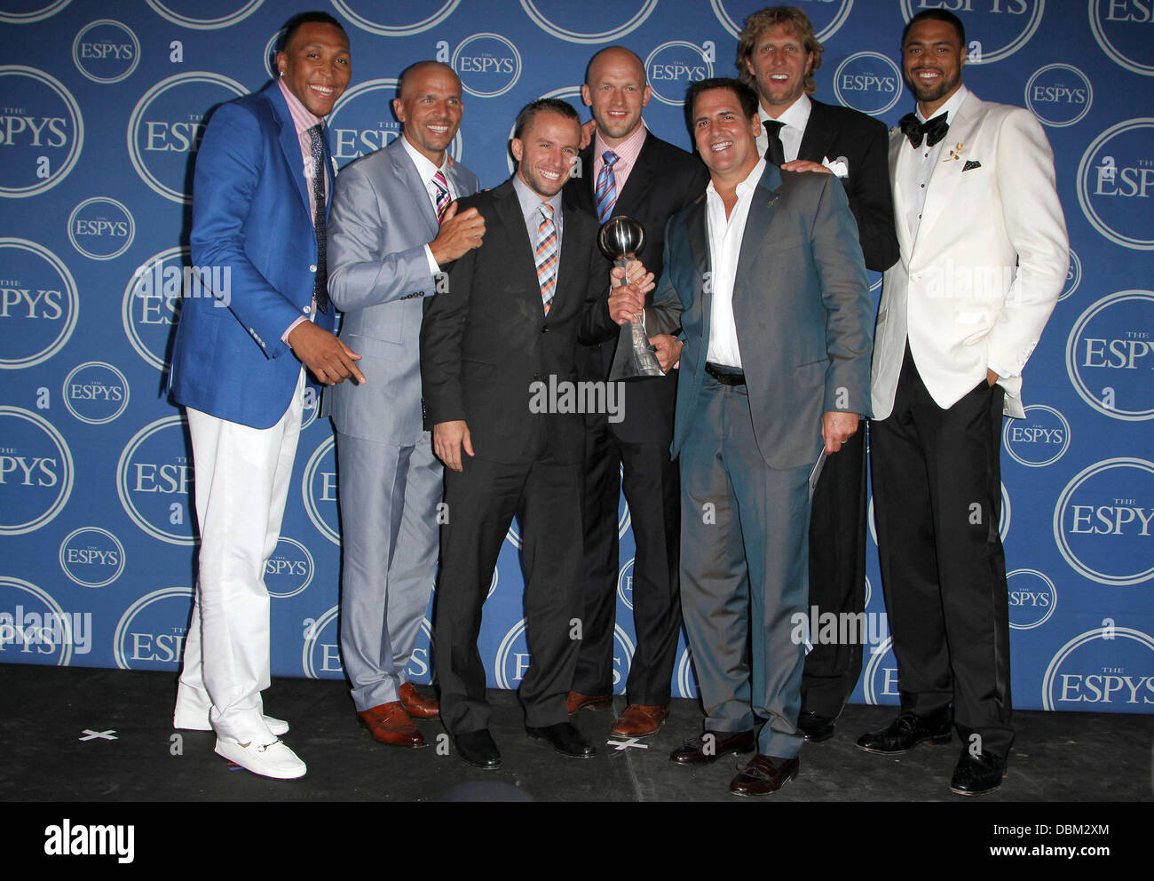 Shawn Marion, Jason Kidd, Jose Juan Barea, Brian Cardinal, Owner Mark ...