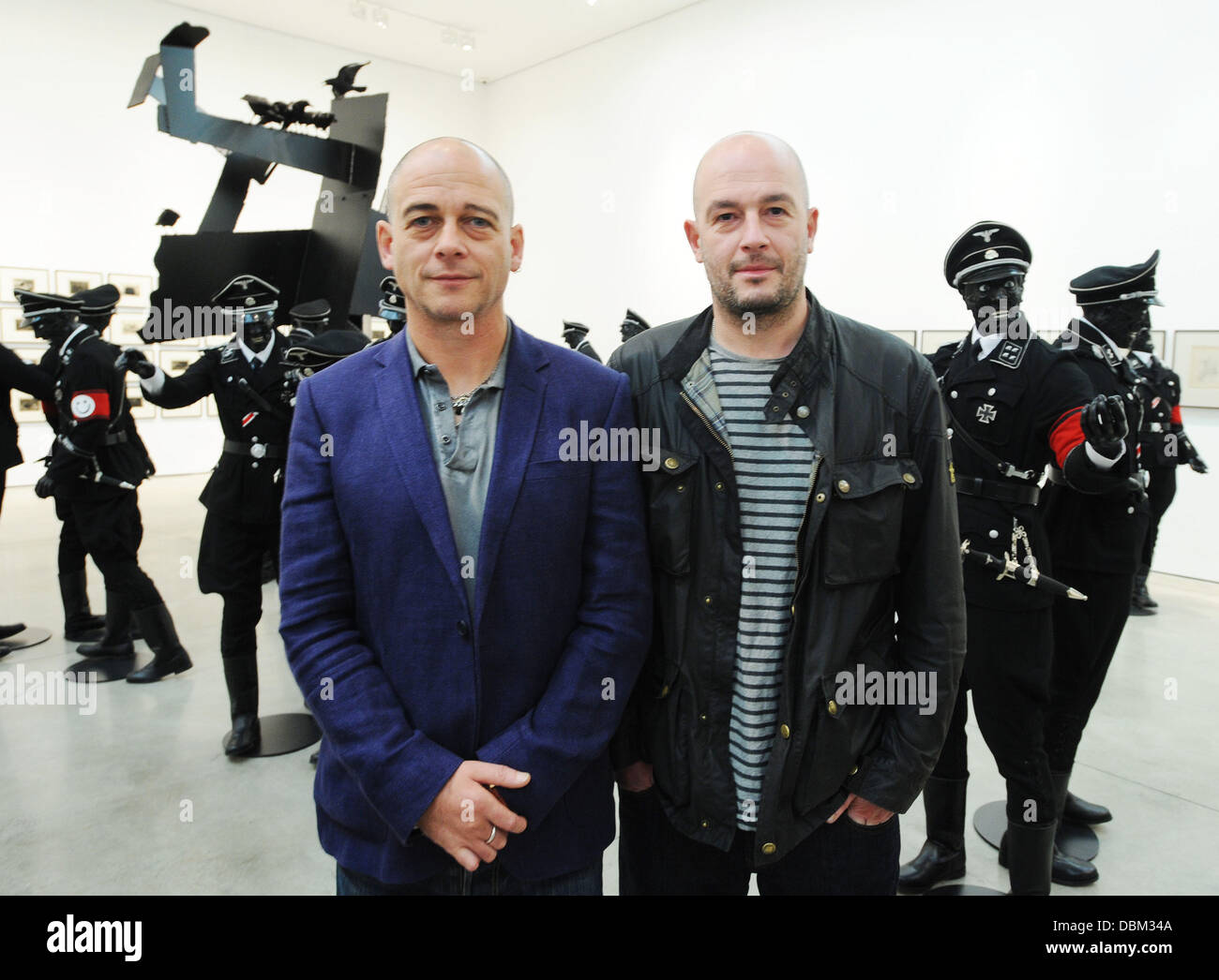 Jake and dinos and chapman hi-res stock photography and images - Alamy