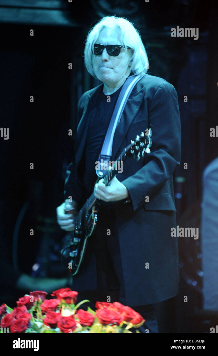 Singer Debbie Harry of Blondie performing with Chris Stein live at the ...