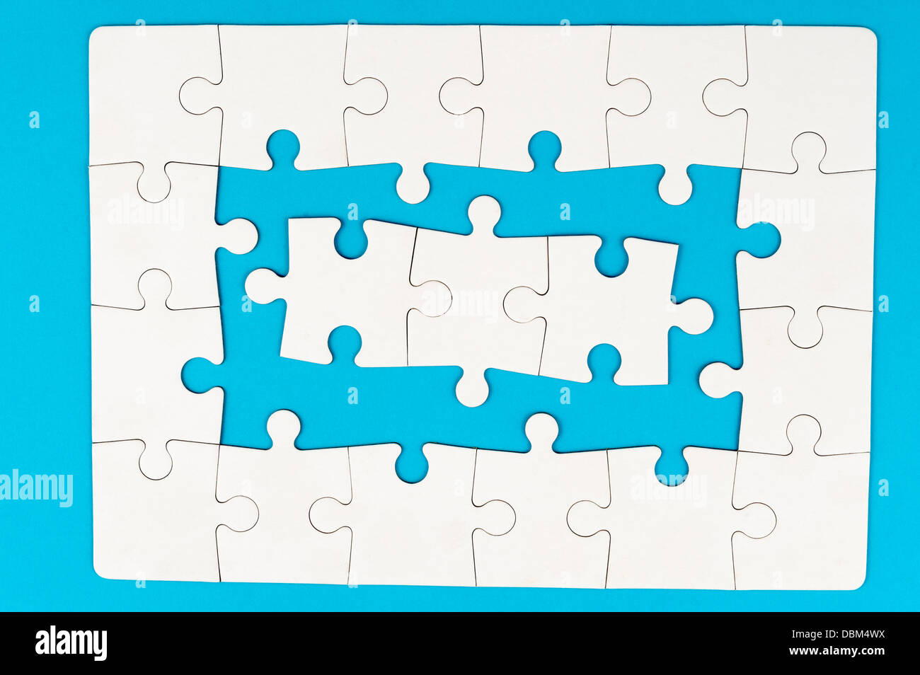 Paper jigsaw puzzle hi-res stock photography and images - Alamy