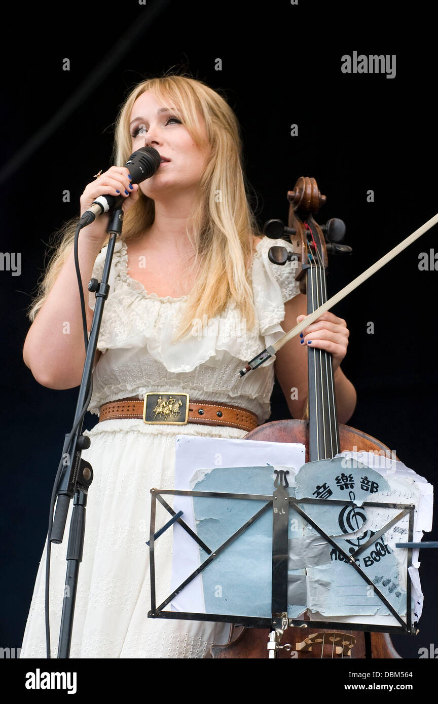 Isobel campbell hi-res stock photography and images - Alamy