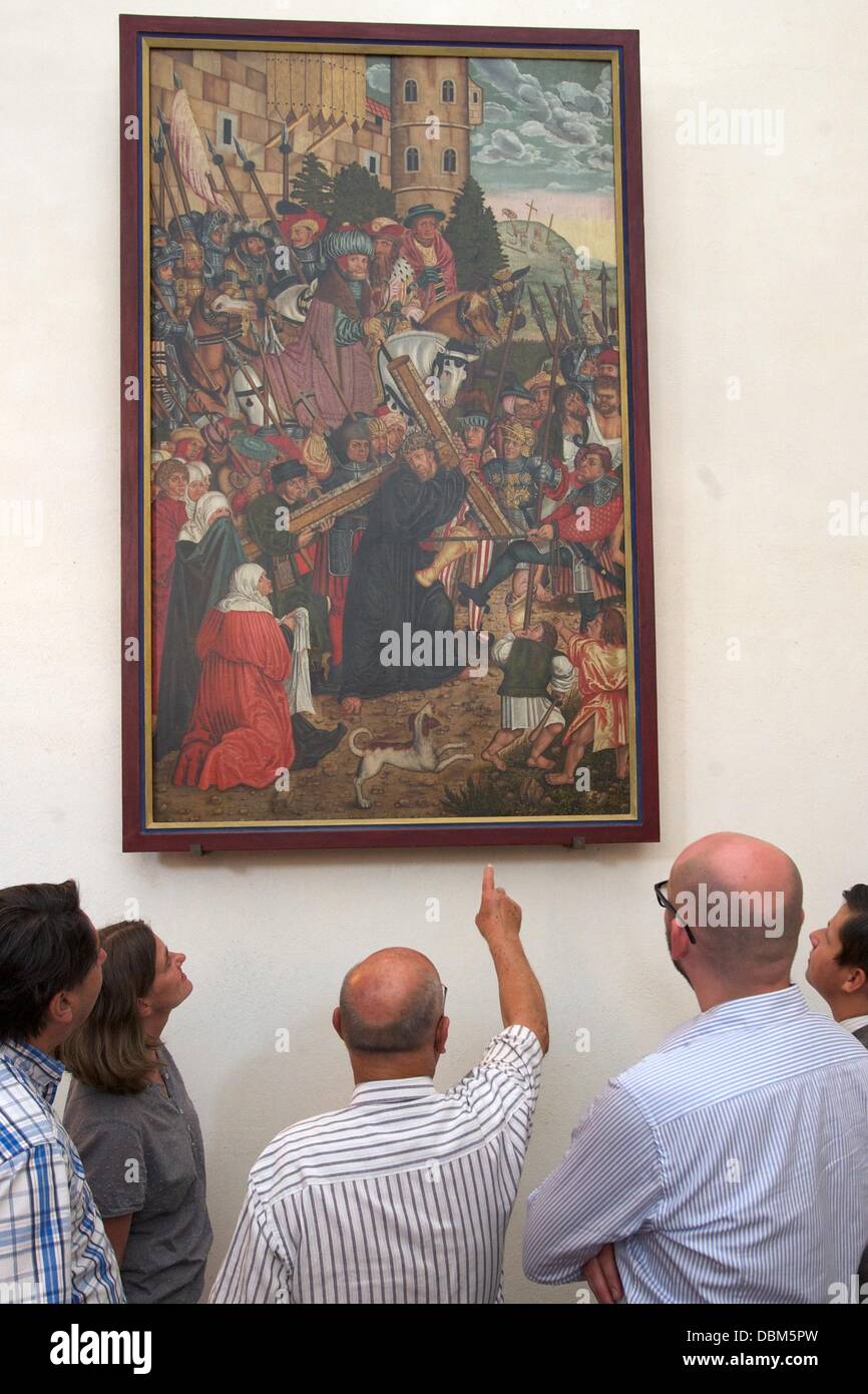 The painting "Christ Carrying the Cross" by Lucas Cranach the Elder in ...