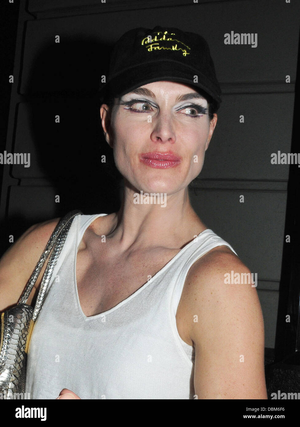 Brooke Shields outside the Lunt-Fontanne Theater after her performance ...