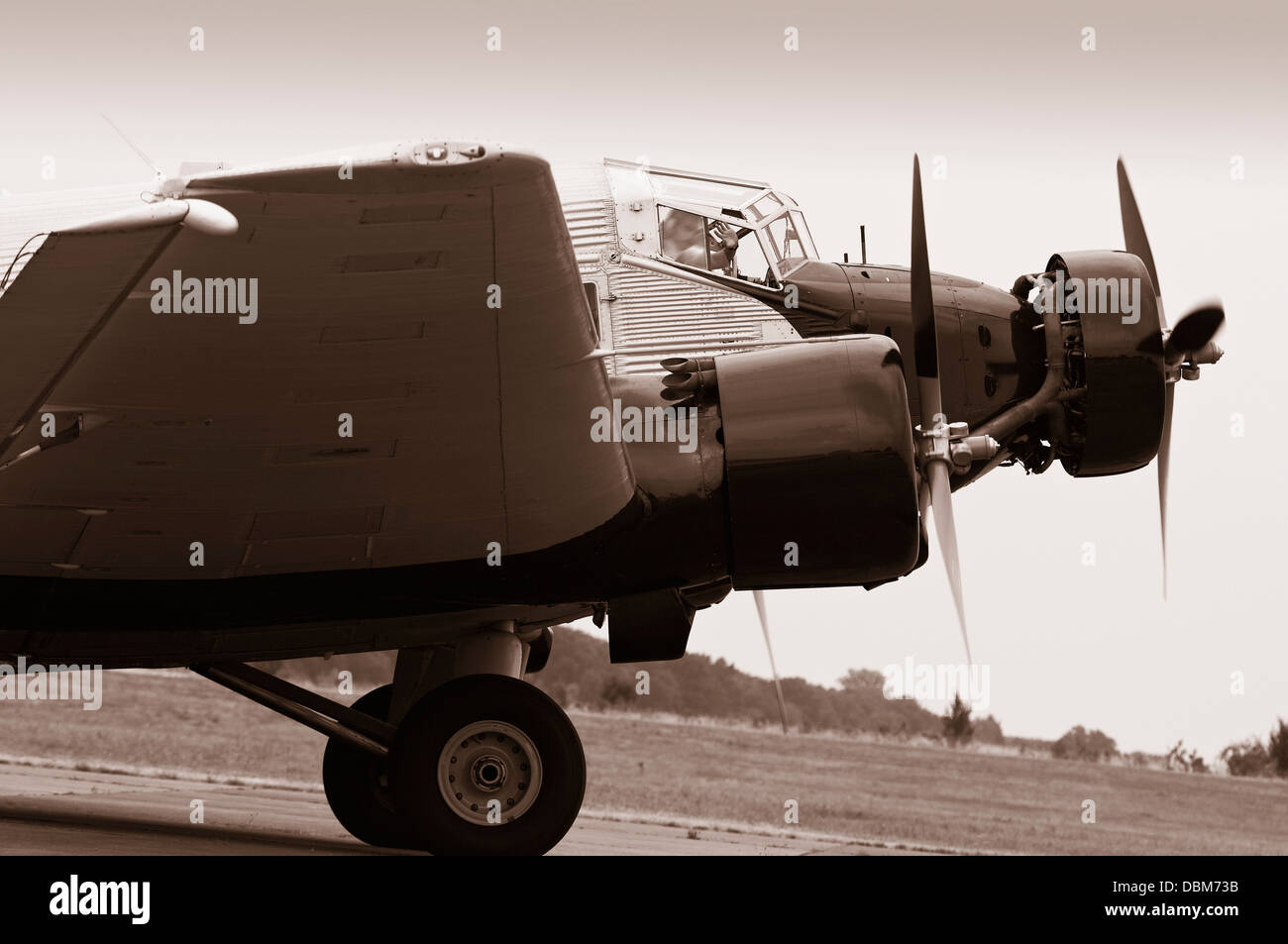 German passenger aircraft junkers ju hi-res stock photography and ...