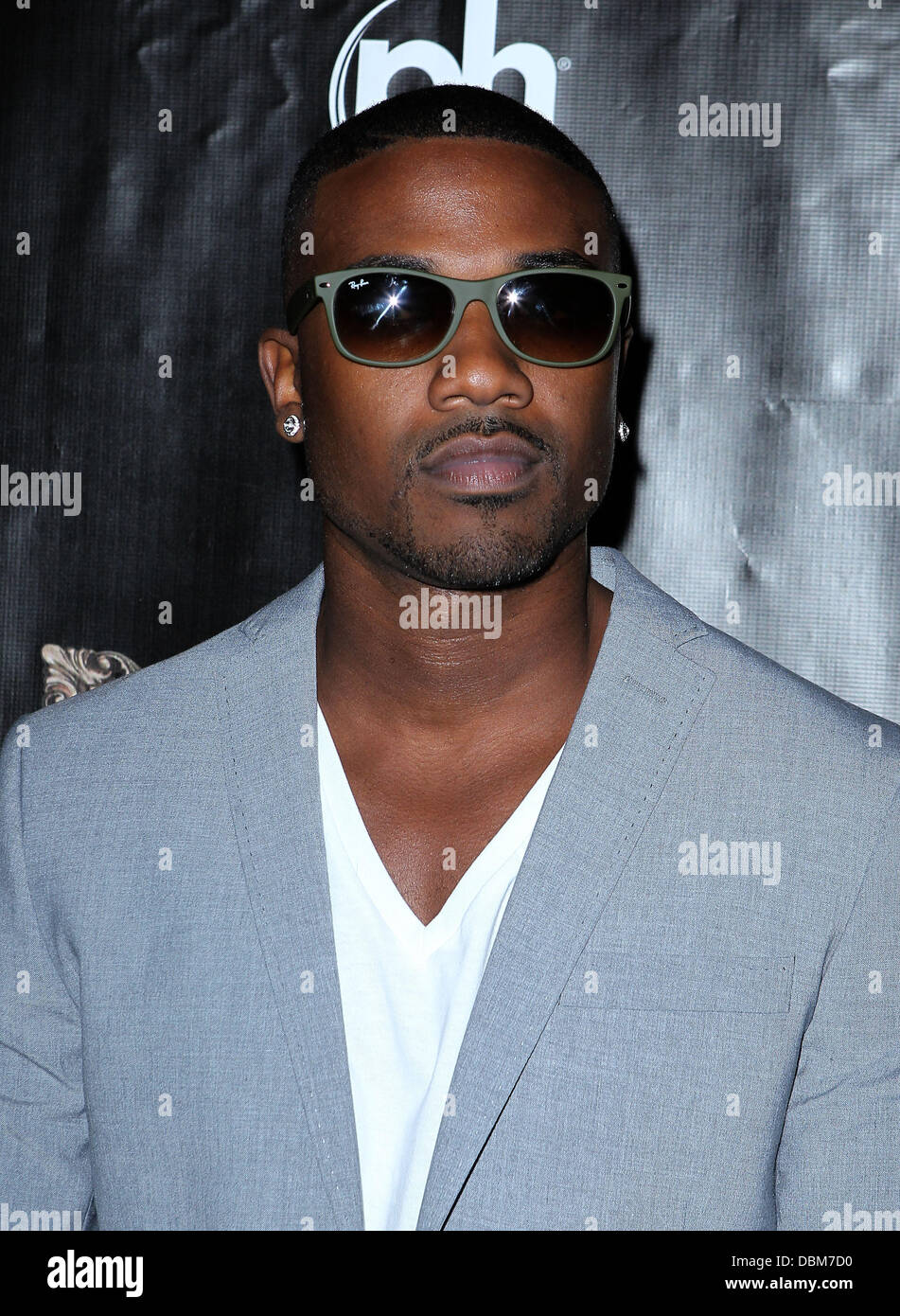 Ray J arrives at Gallery Nightclub qt Planet Hollywood Resort and ...