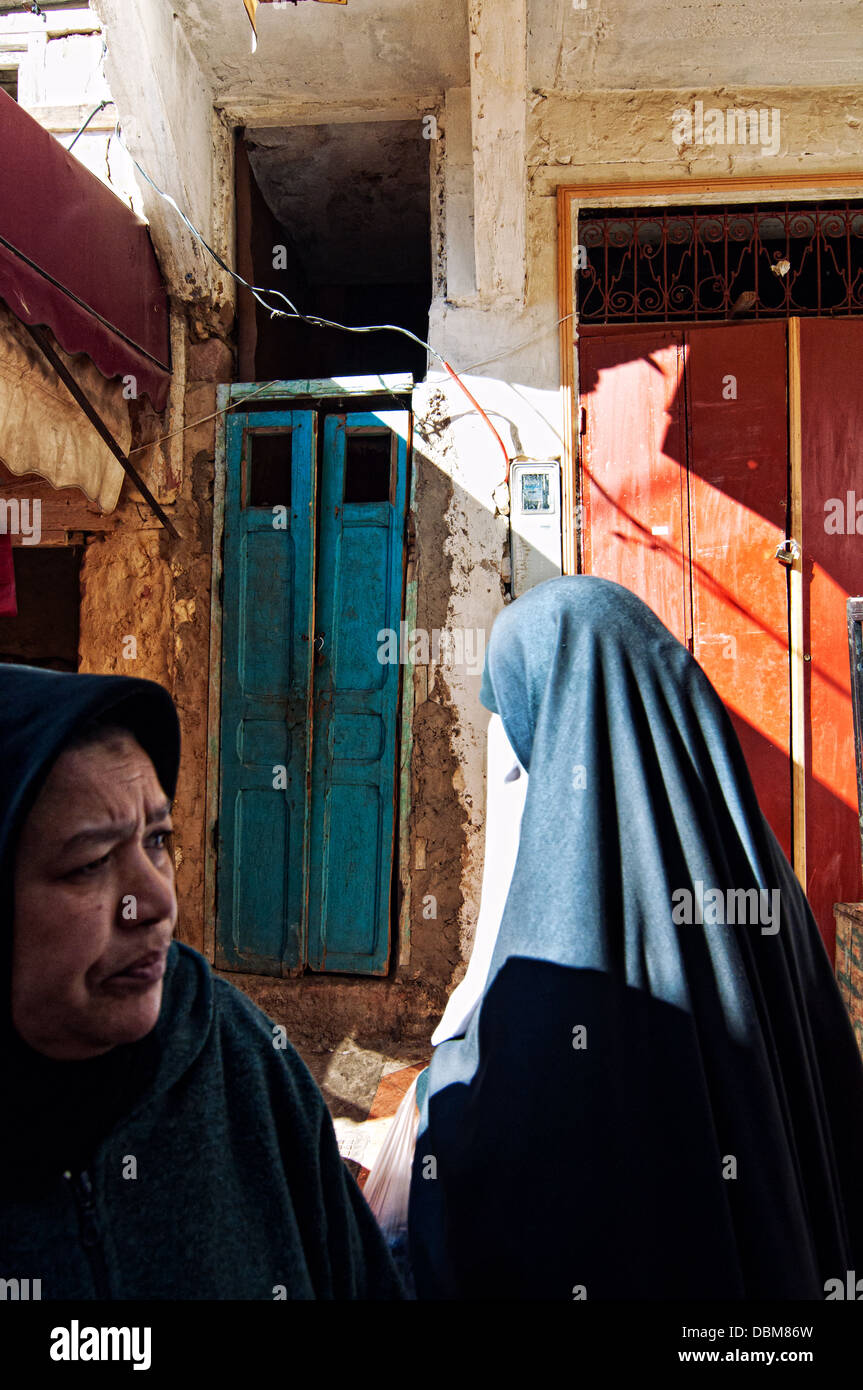 People streets medina meknes hi-res stock photography and images - Alamy