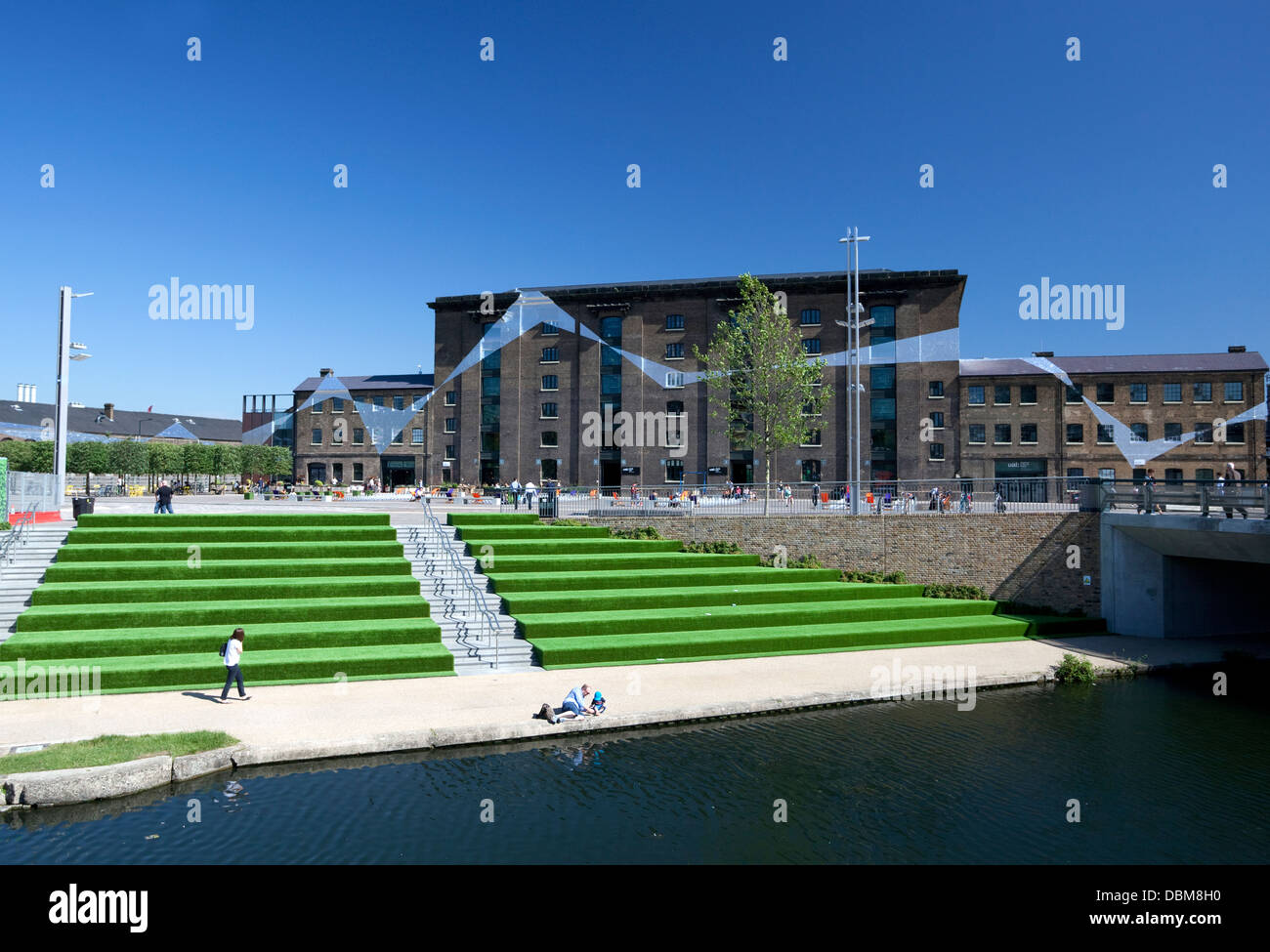 Granary square king's cross hi-res stock photography and images - Alamy