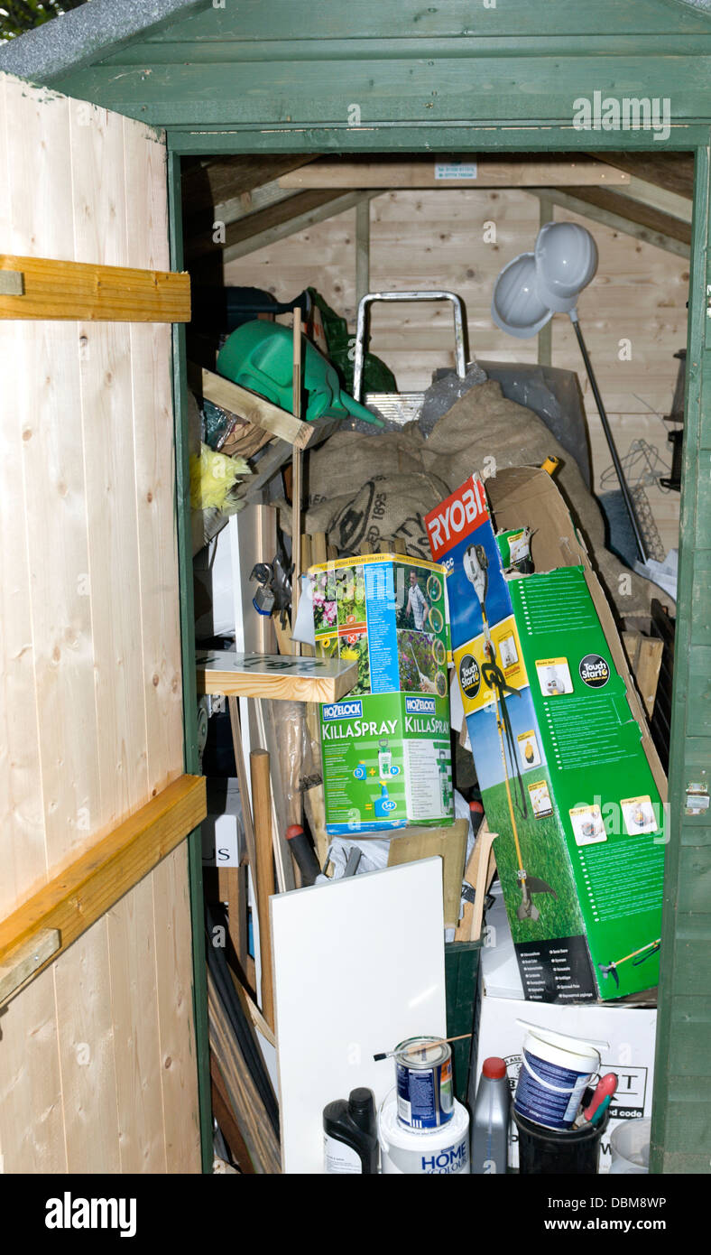 Untidy garden hi-res stock photography and images - Alamy