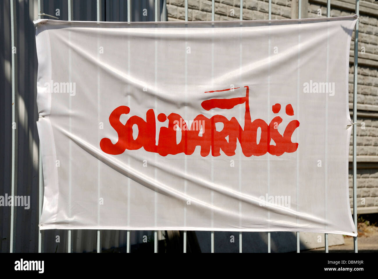 Solidarnosc flag hi-res stock photography and images - Alamy