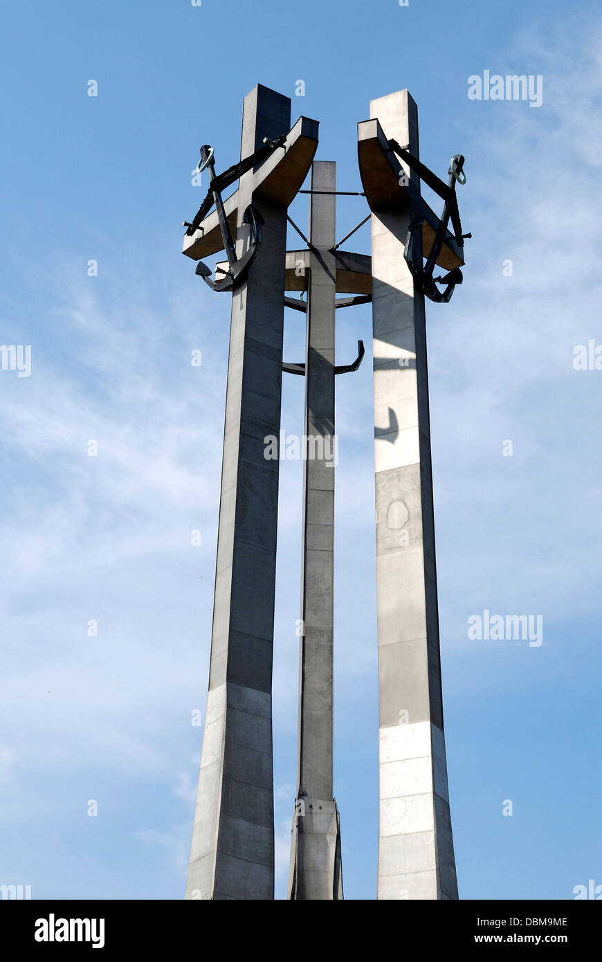 Memorial for the killed workers at the shipyard workers uprising in the ...