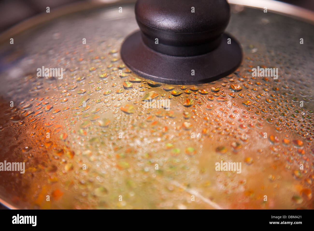 Glass pan boiling hi-res stock photography and images - Alamy