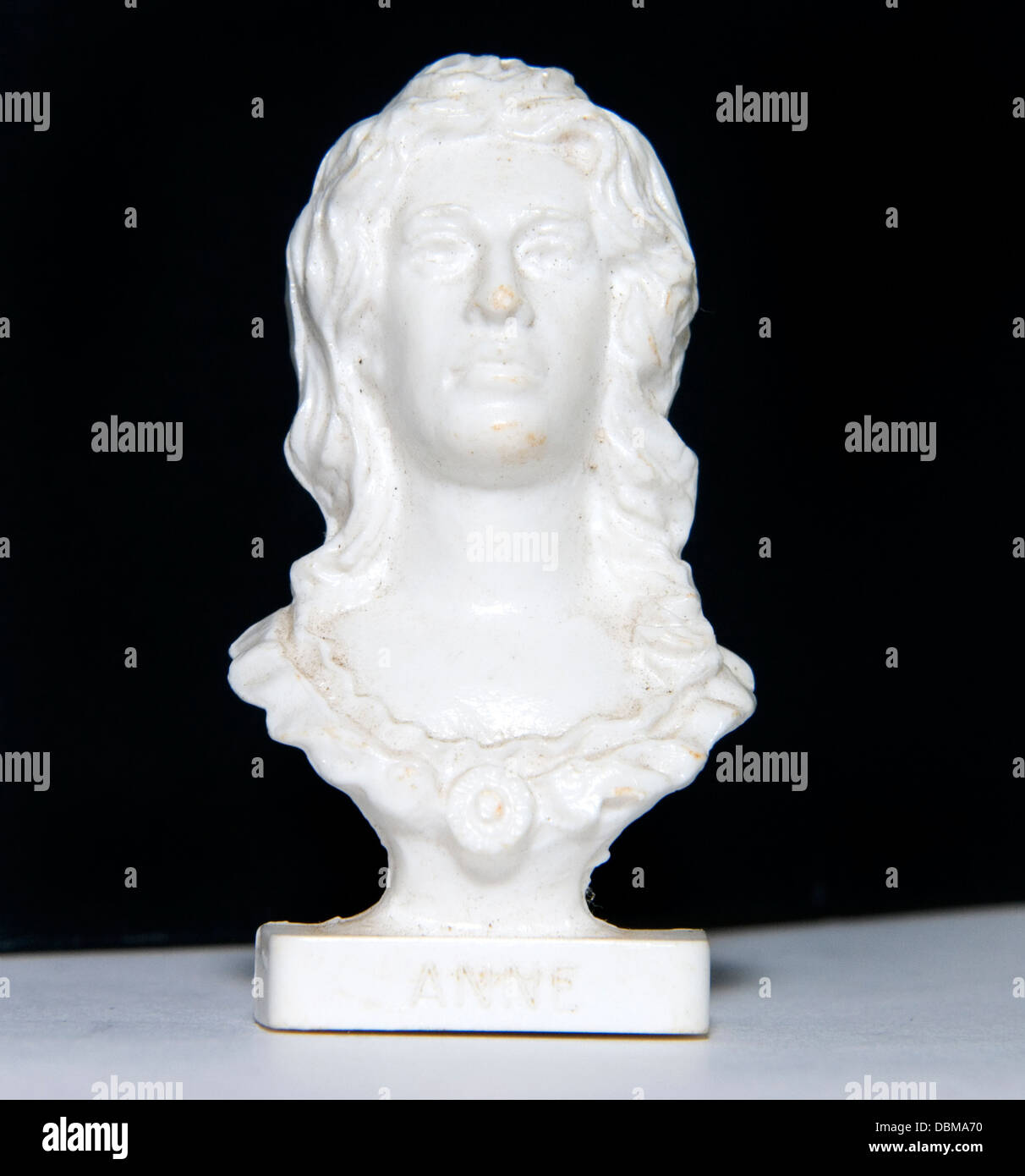 Plastic bust of Queen Anne figure from the Kings and Queens collection ...