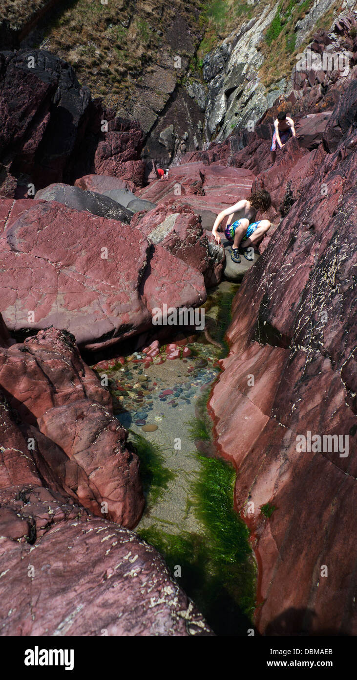 Kids rocks hi-res stock photography and images - Alamy