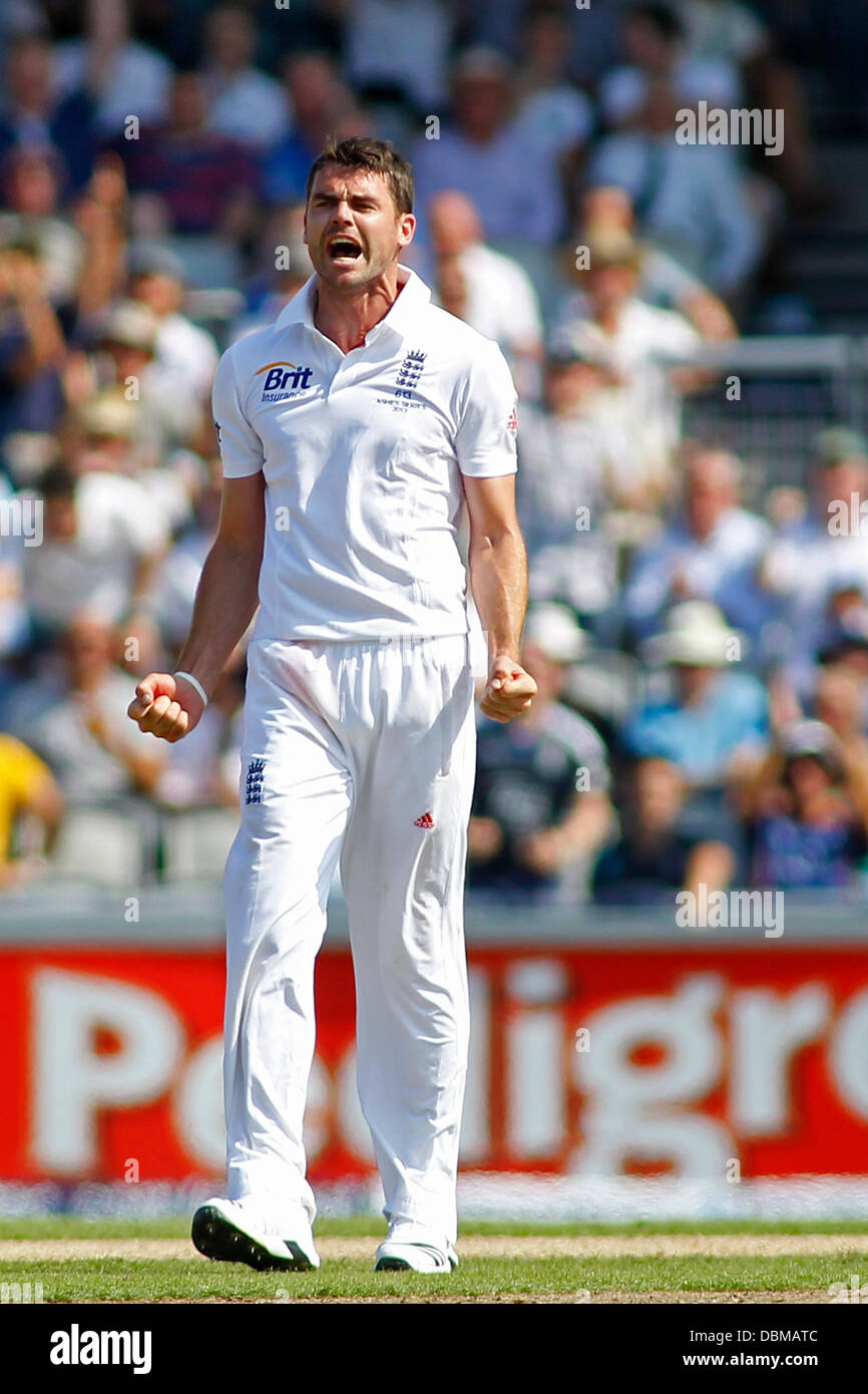 James anderson england old hi-res stock photography and images - Alamy