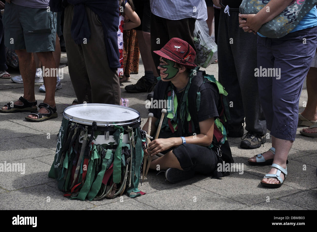 Drum on ground drums hi-res stock photography and images - Alamy