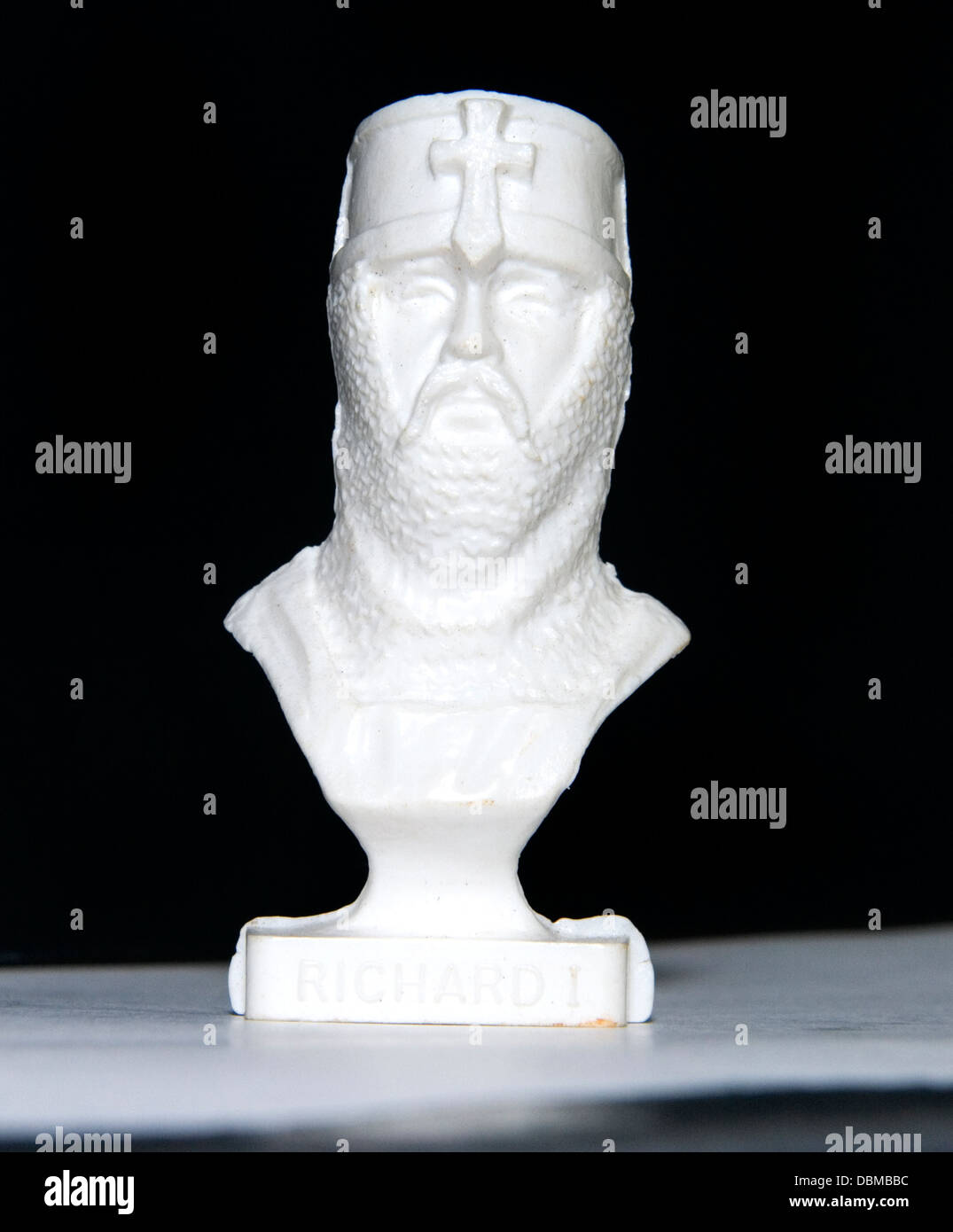 Plastic bust of Richard I figure from the Kings and Queens collection ...