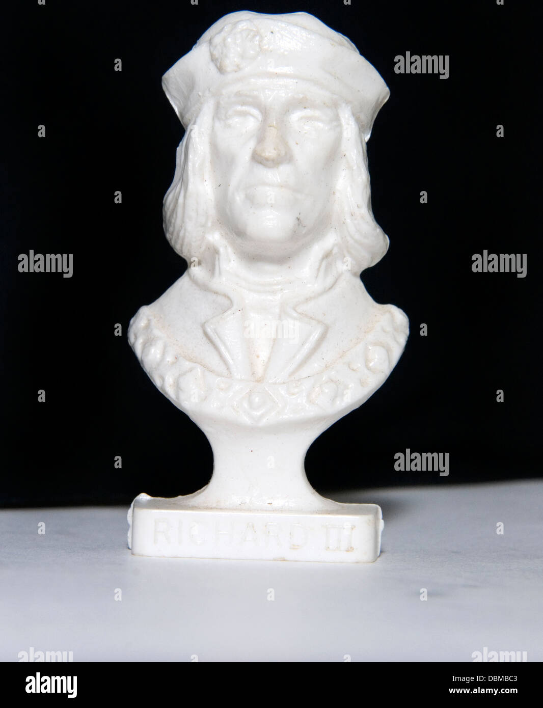 Plastic bust of Richard III figure from the Kings and Queens collection ...