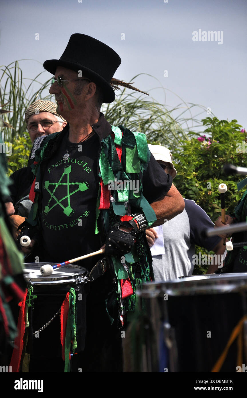 Pentacle drummer in top hat Stock Photo - Alamy