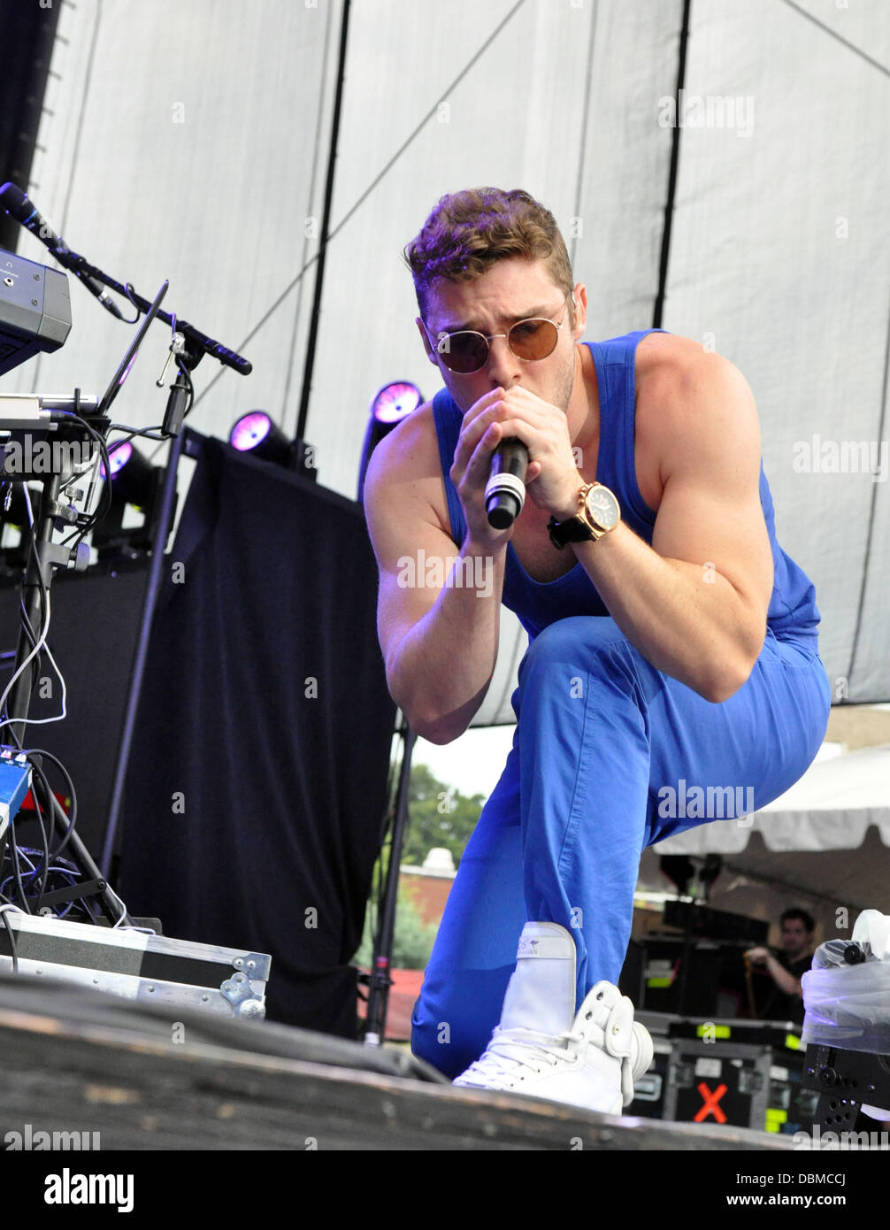 Raleigh, North Carolina, USA. 31st July, 2013. Singer NICK NOONAN of ...