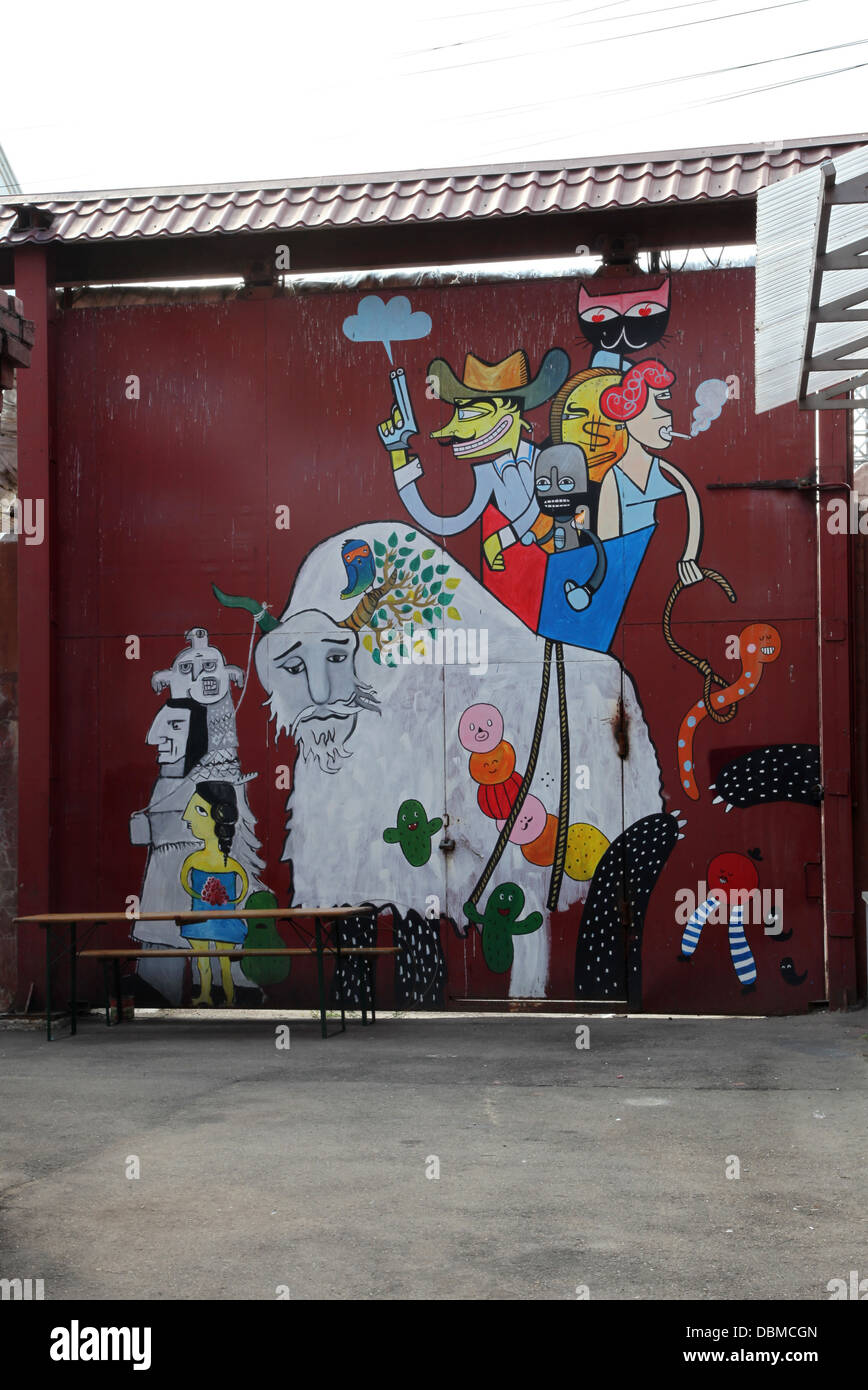 Moscow street art mural hi-res stock photography and images - Alamy