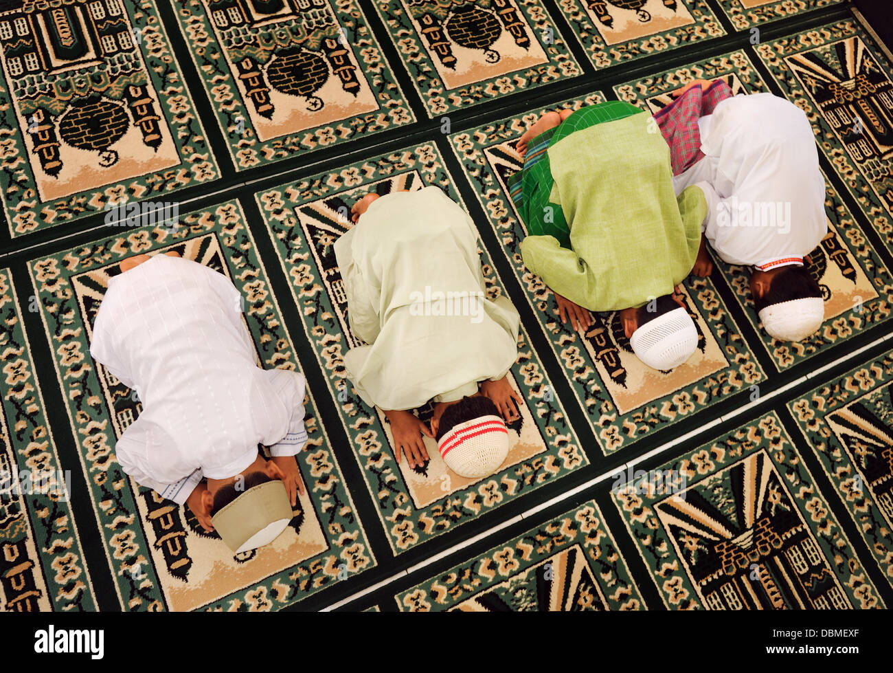 Muslim Kids Praying High Resolution Stock Photography and Images - Alamy