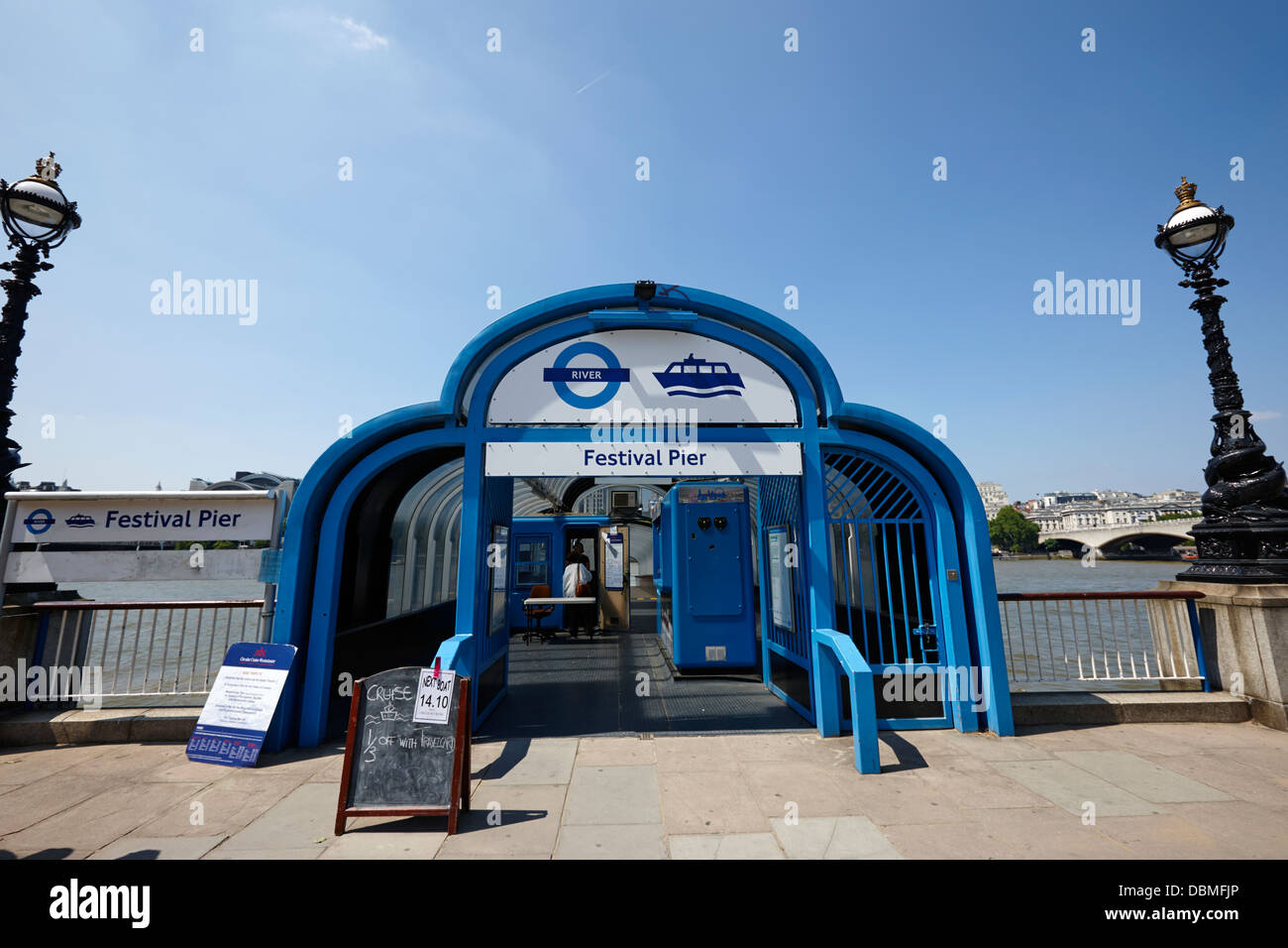 London river services pier hi-res stock photography and images - Alamy